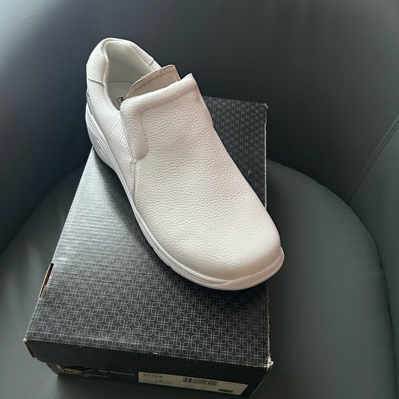 Nurse Mates | Shoes | Nurse Mates Classic White Leather Sneakers | Poshmark